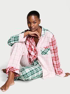 Shop Holiday Gifts for Women | Perfumes, Pajamas, and More